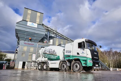 New zero emissions mixer truck thing of electric dreams